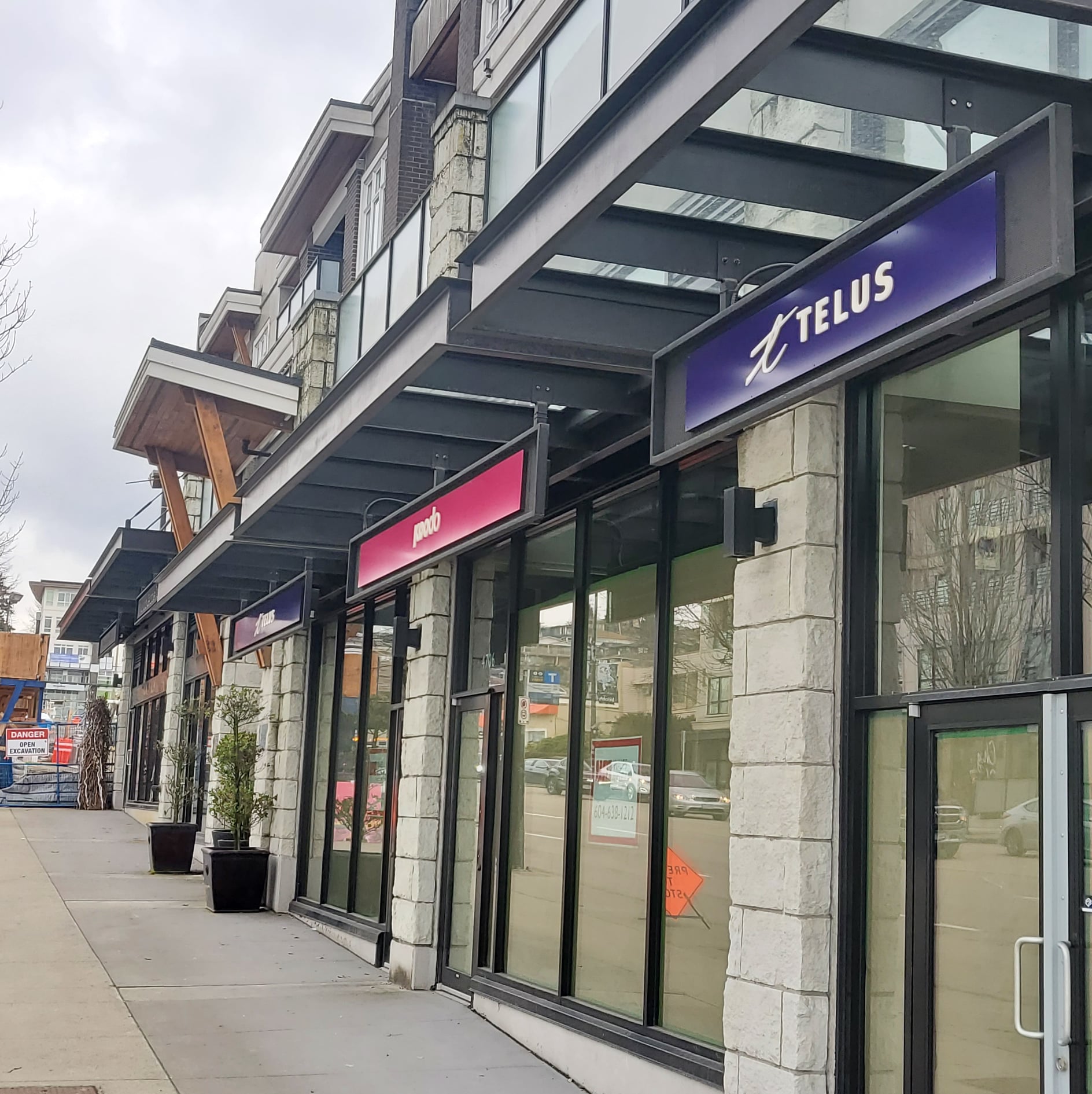 TELUS & KOODO STORE - Vancouver BC - Hours, Directions, Reviews ...