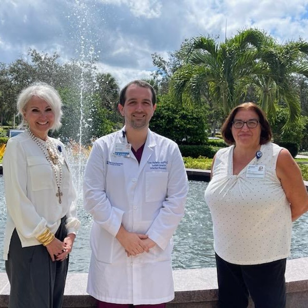 PHYSICIANS REGIONAL MEDICAL GROUP - COLLIER BLVD. - Naples FL - Hours ...