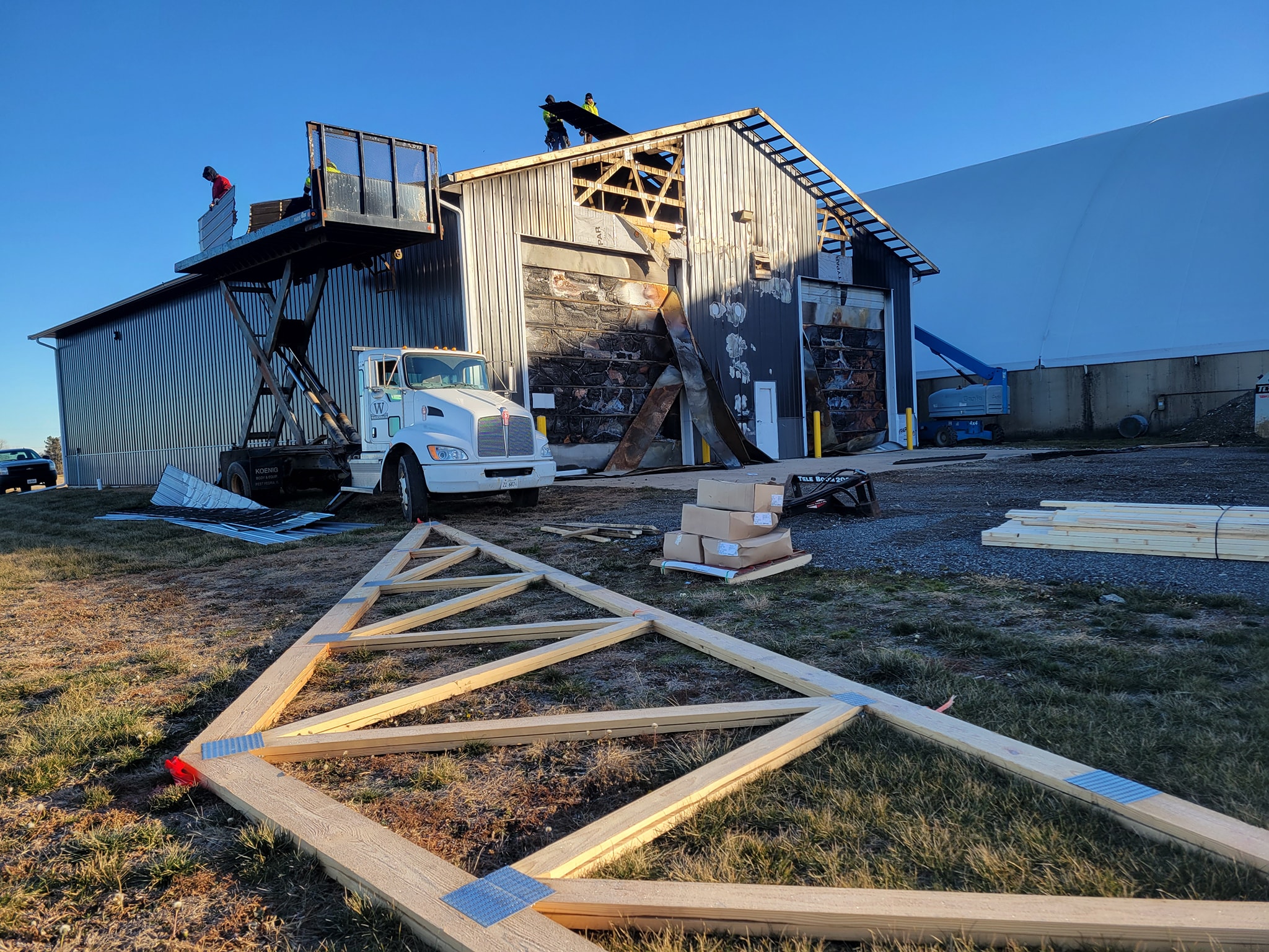 AKRON SERVICES - Brimfield IL - Hours, Directions, Reviews - Loc8NearMe