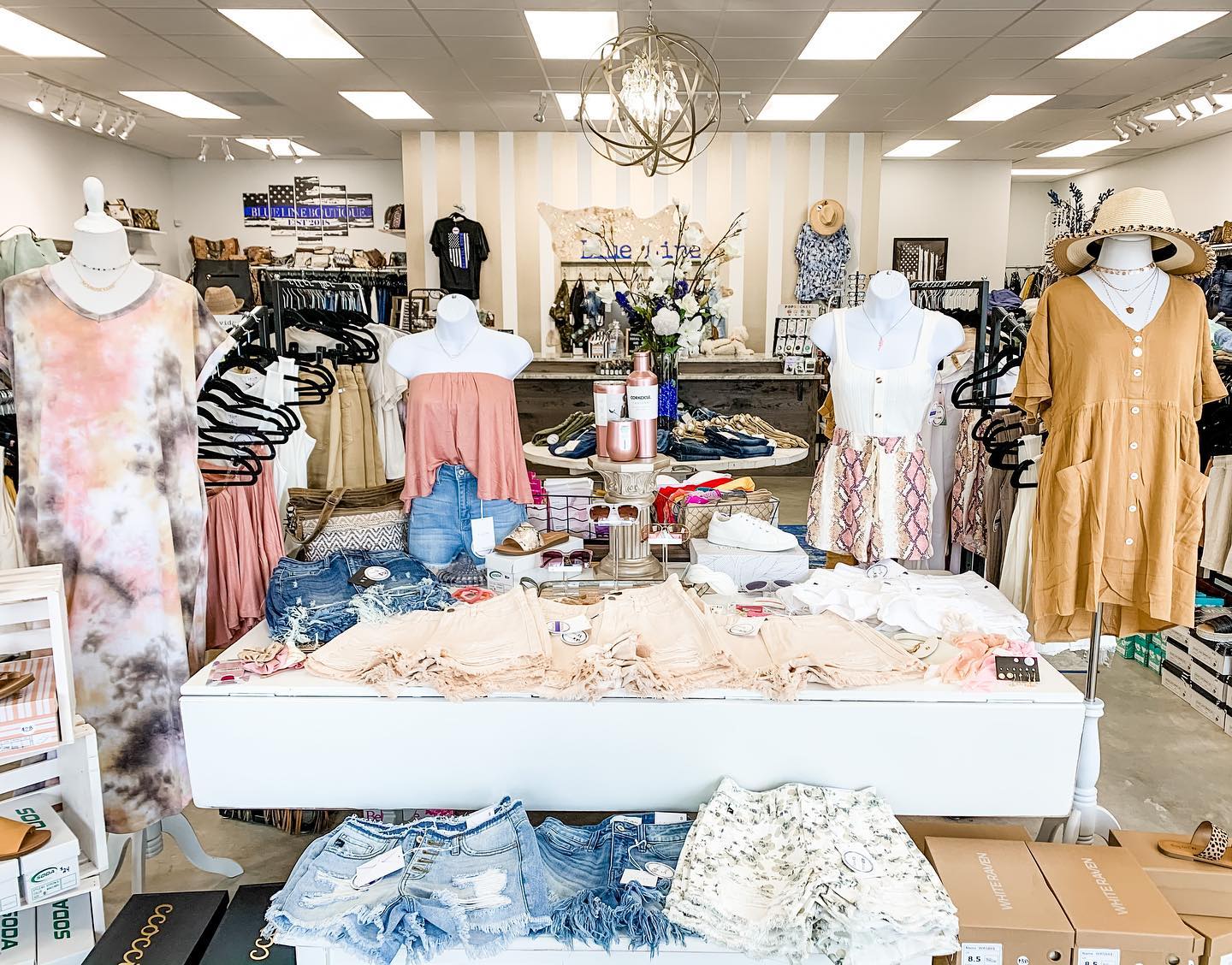 THE BLUE LINE BOUTIQUE - West Monroe LA - Hours, Directions, Reviews ...