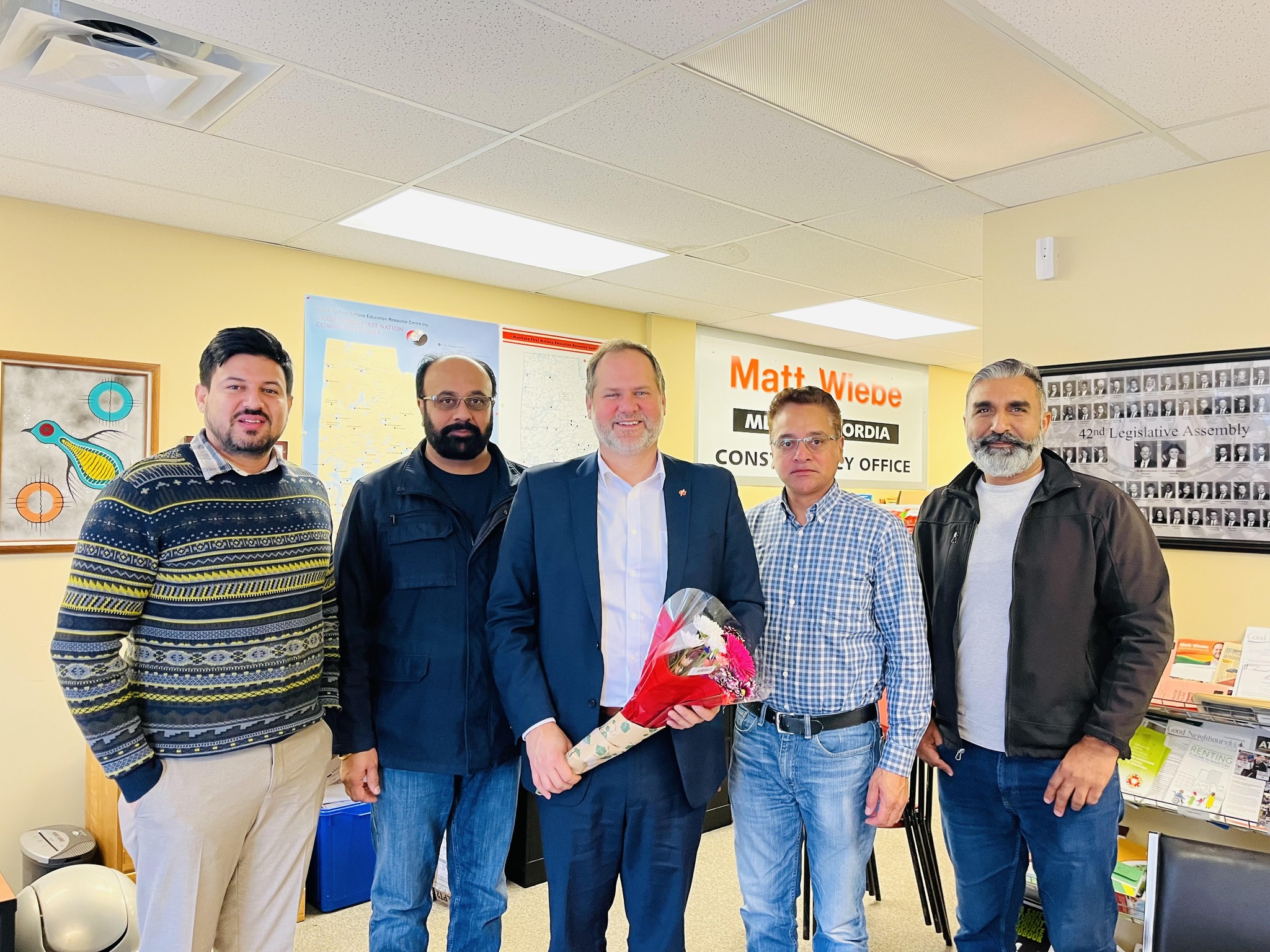 UNICITY TAXI LTD - Winnipeg MB - Hours, Directions, Reviews - Loc8NearMe