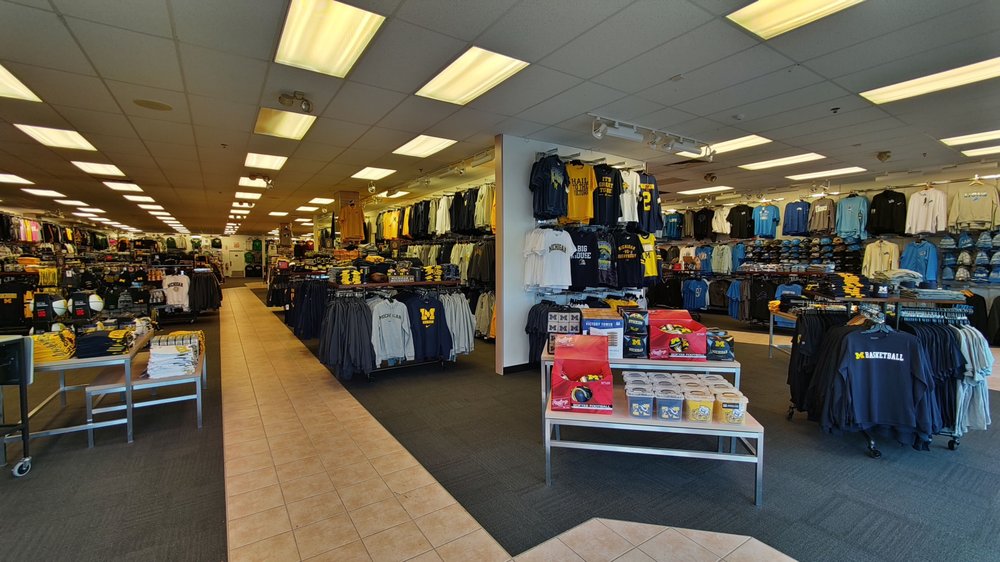 RALLY HOUSE ARBORLAND - Ann Arbor MI - Hours, Directions, Reviews ...