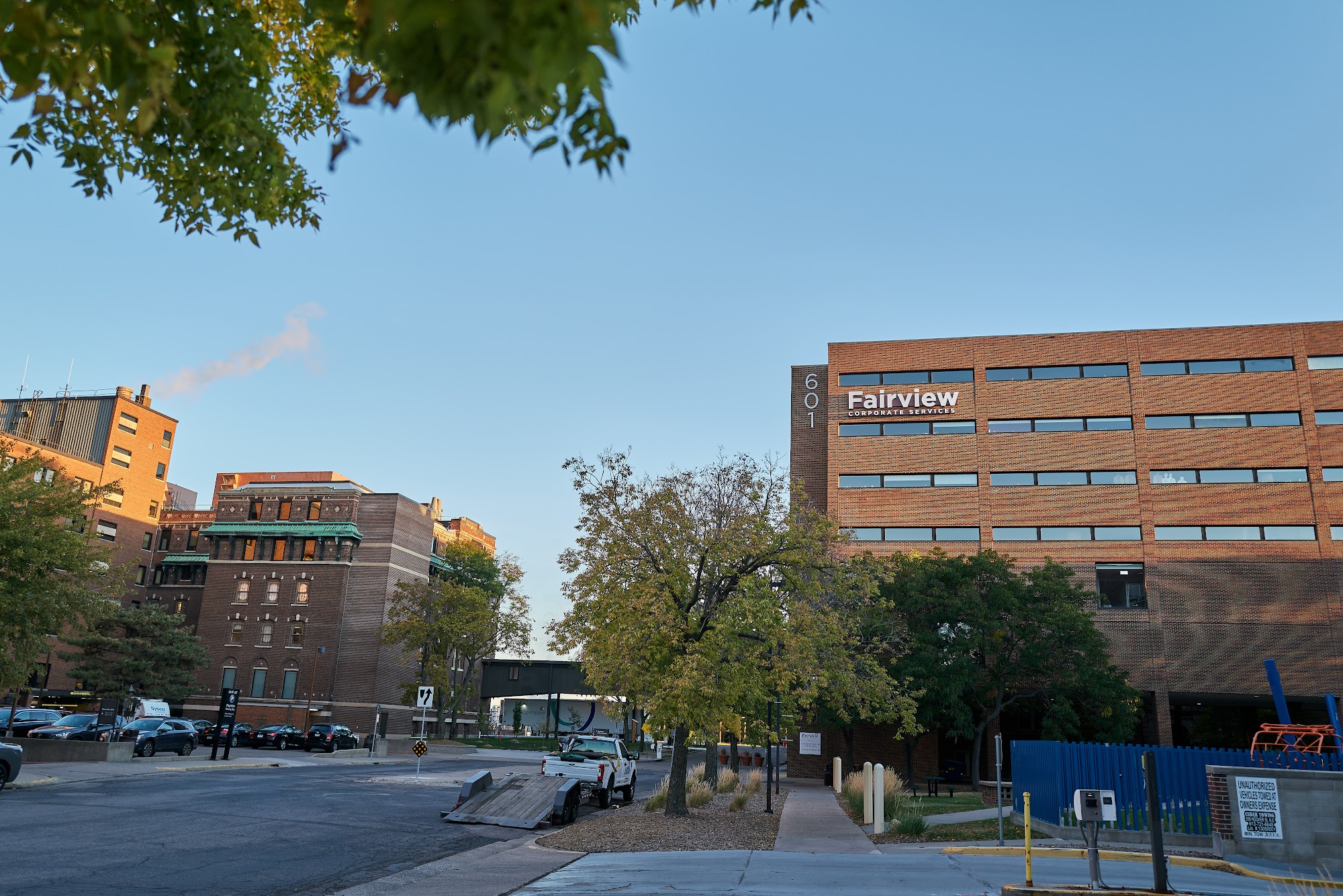 FAIRVIEW HEALTH SERVICES CORPORATE OFFICE - Minneapolis MN - Hours ...