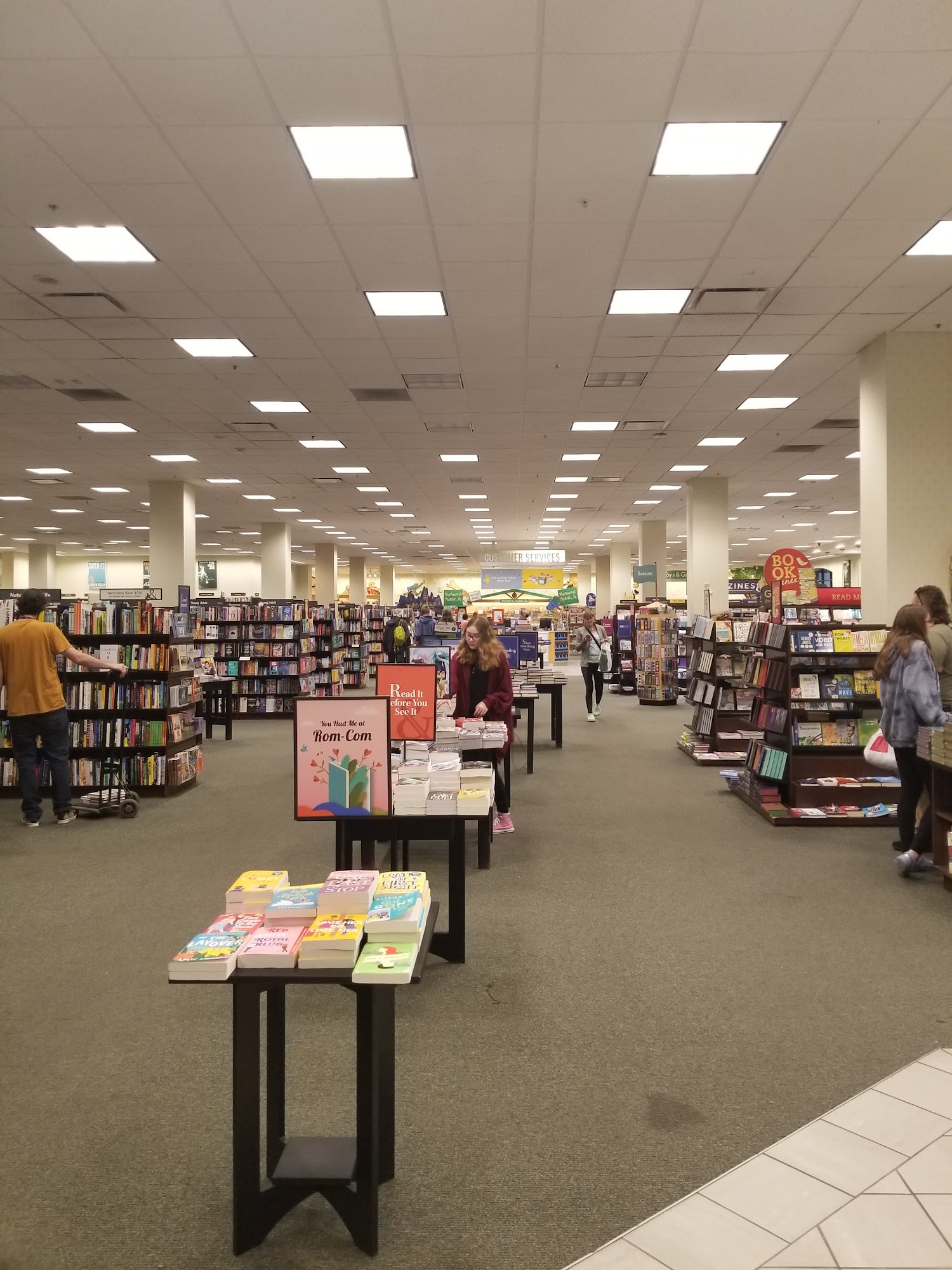 APACHE MALL - Rochester MN - Hours, Directions, Reviews - Loc8NearMe