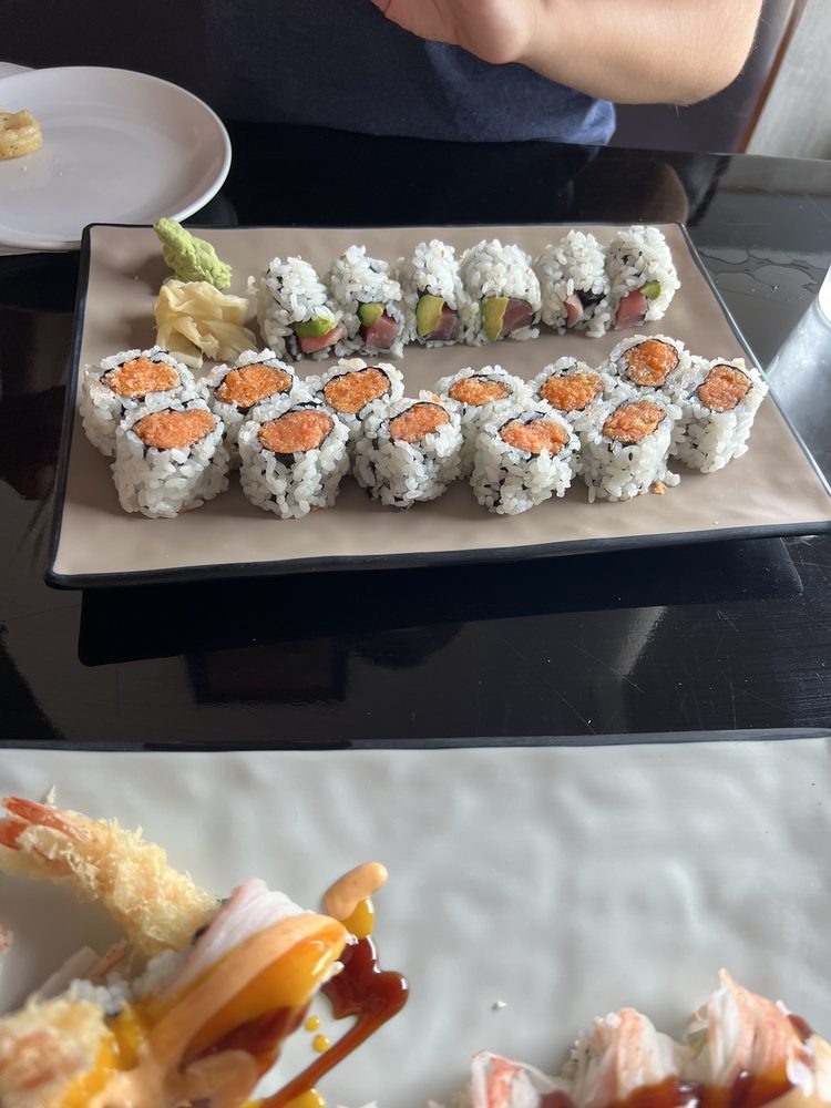 Yanagi Sushi, Rogers - Menu, Reviews (41), Photos - Restaurantji