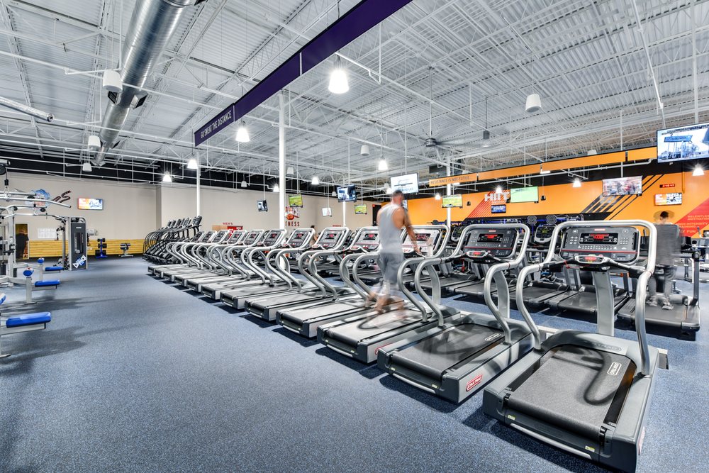 CRUNCH FITNESS - CREEDMOOR - Raleigh NC - Hours, Directions, Reviews ...