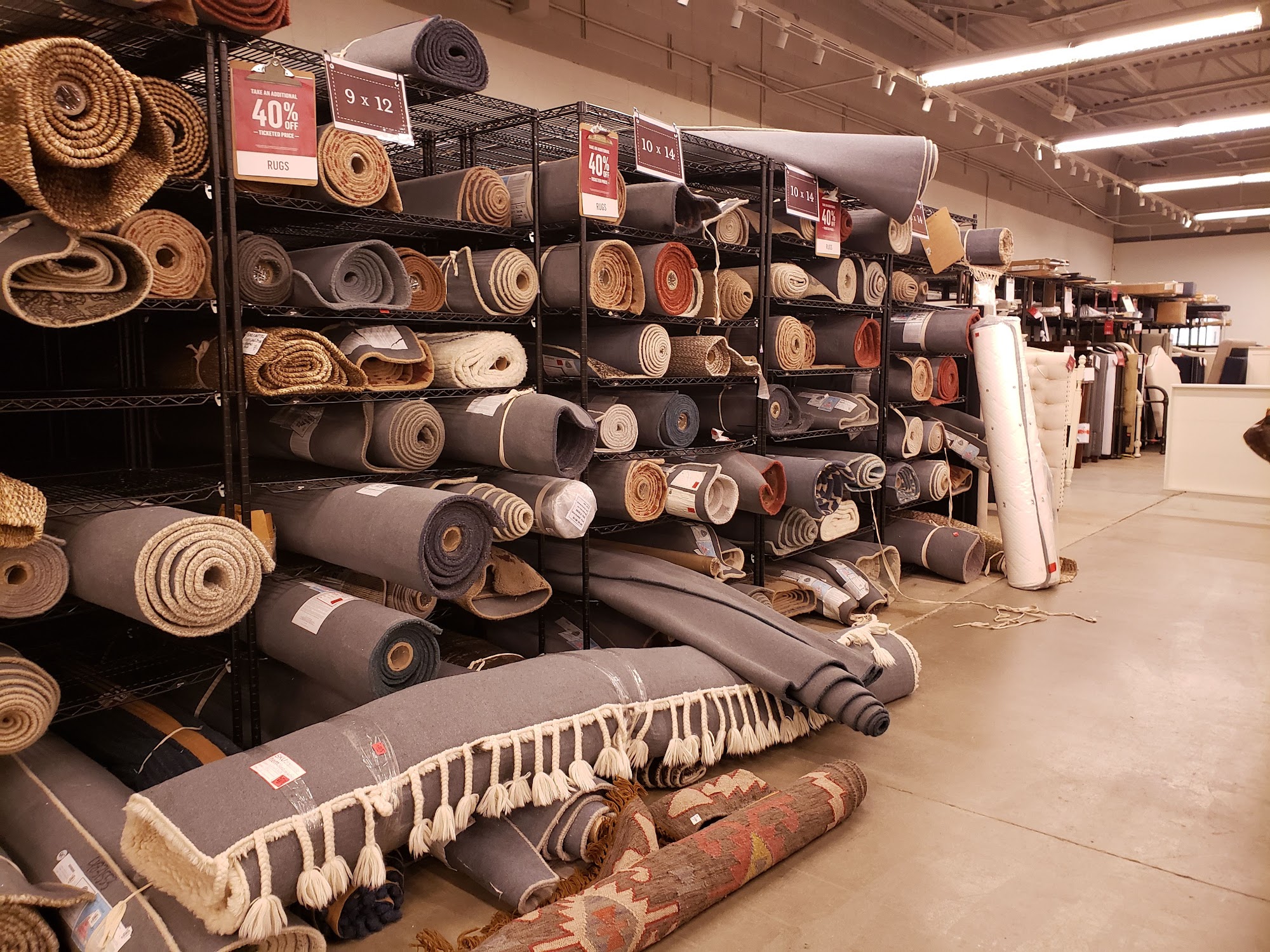 TANGER OUTLETS RIVERHEAD - Riverhead NY - Hours, Directions, Reviews ...