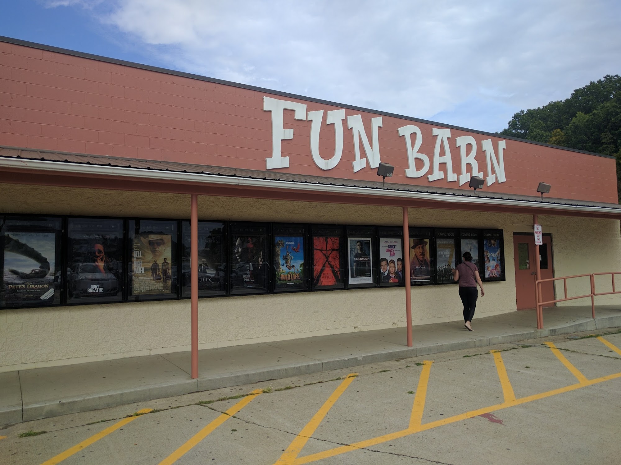 MOVIES 10 - FUN BARN - Nelsonville OH - Hours, Directions, Reviews ...
