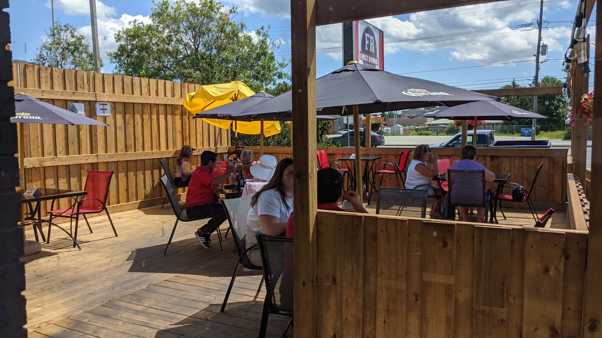 The Best Sports Bars near Val Caron, ON - 2024 Restaurantji