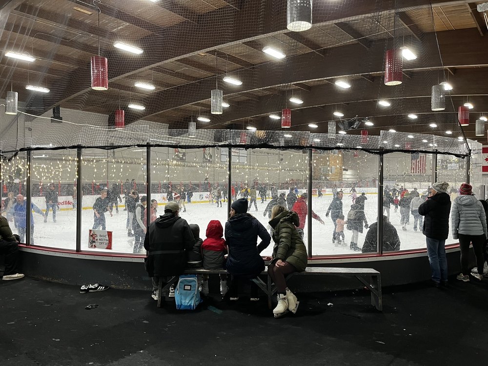 WINTERHAWKS SKATING CENTER - Beaverton OR - Hours, Directions, Reviews ...