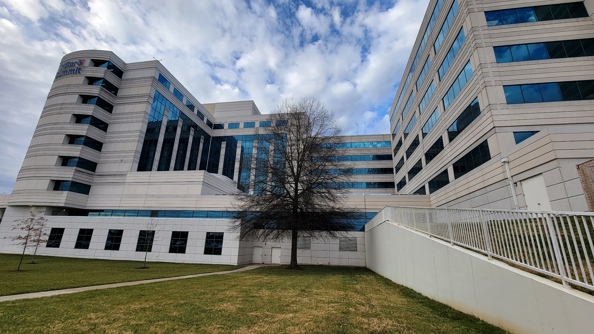 TRISTAR SUMMIT MEDICAL CENTER - Hermitage TN - Hours, Directions ...