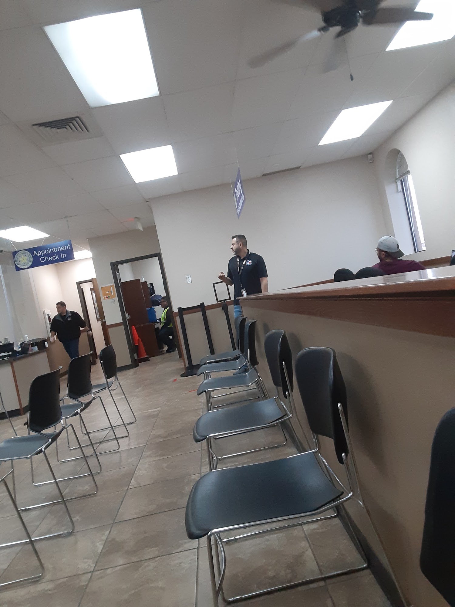 TEXAS DEPARTMENT OF PUBLIC SAFETY - Laredo TX - Hours, Directions ...