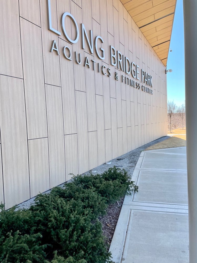 LONG BRIDGE AQUATICS & FITNESS CENTER - Arlington VA - Hours ...