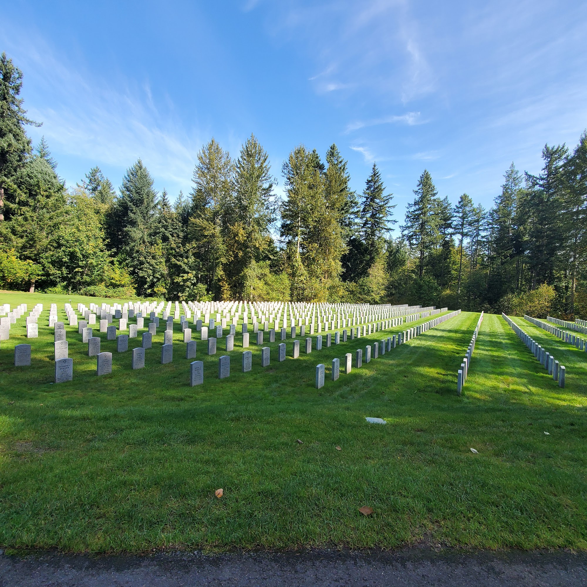 TAHOMA NATIONAL CEMETERY - Kent WA - Hours, Directions, Reviews ...