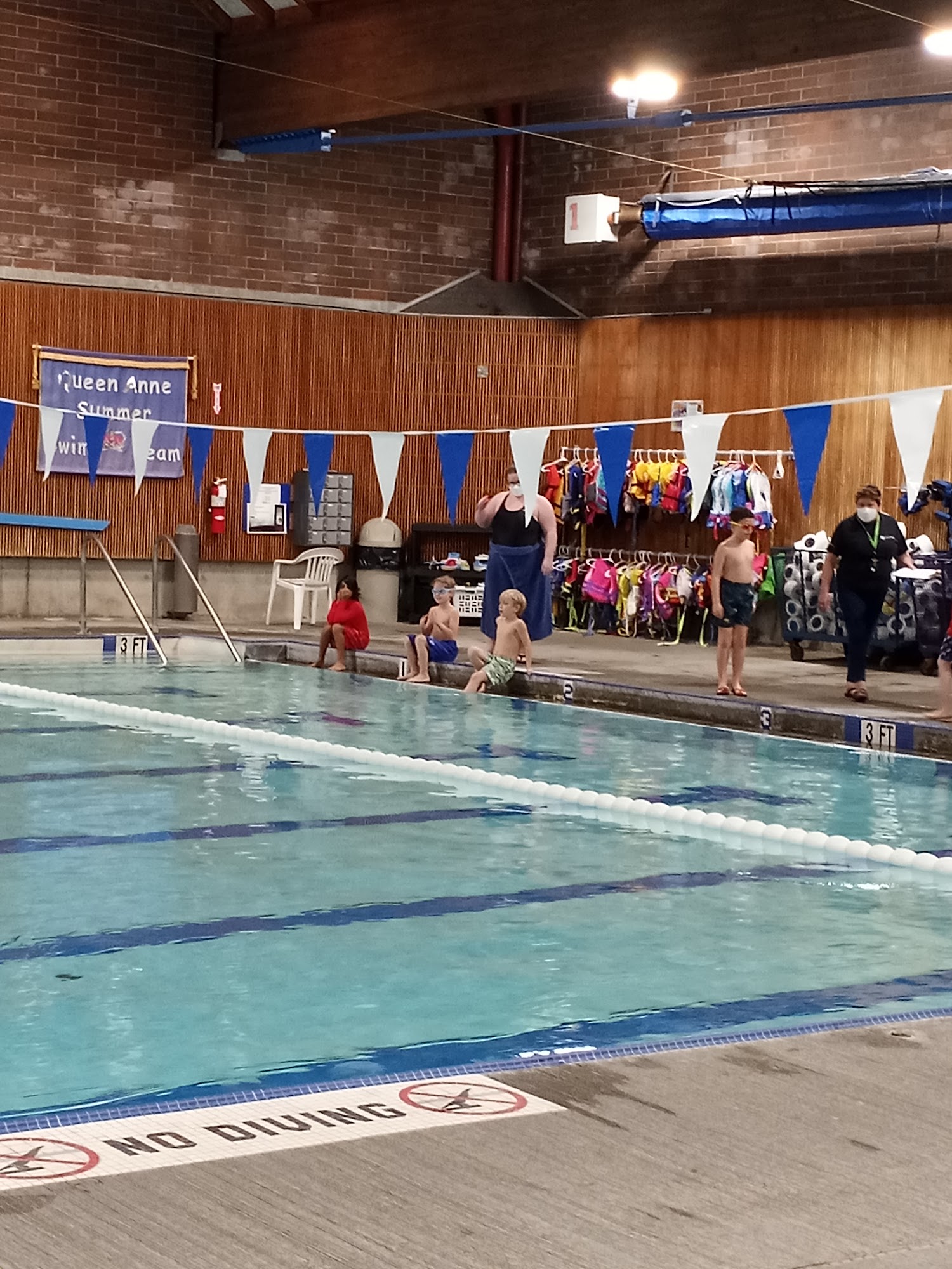 QUEEN ANNE POOL - Seattle WA - Hours, Directions, Reviews - Loc8NearMe