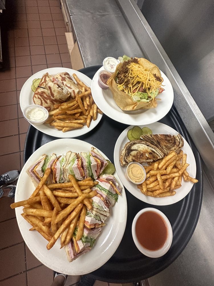 Edgar Family Restaurant, Edgar - Menu, Reviews (148), Photos (30 ...