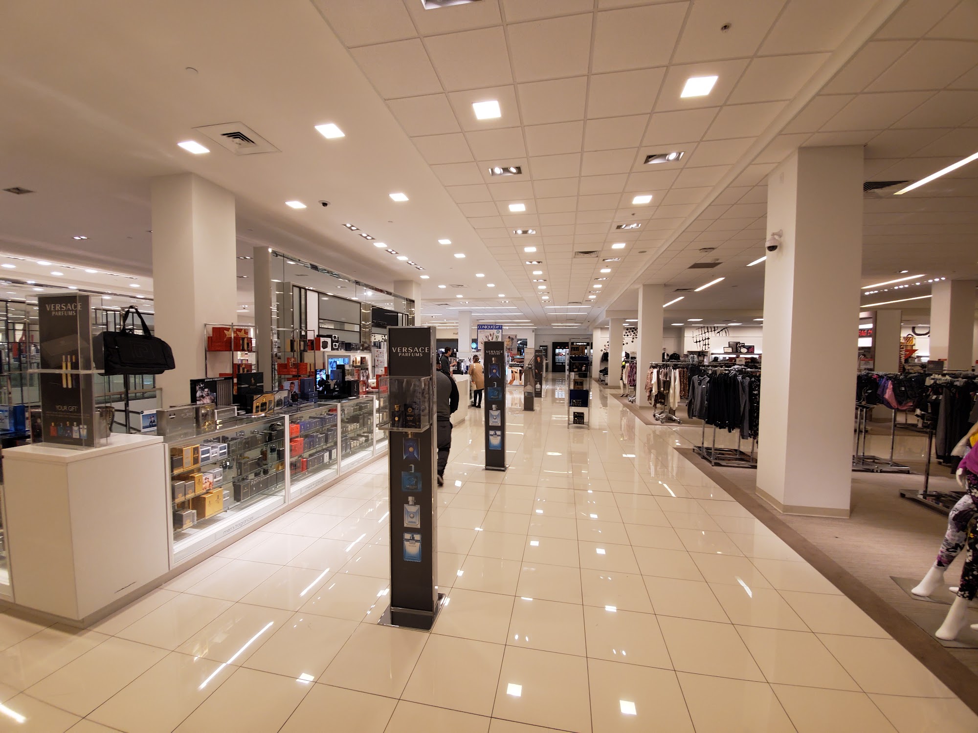 SOUTHRIDGE MALL - Greendale WI - Hours, Directions, Reviews - Loc8NearMe