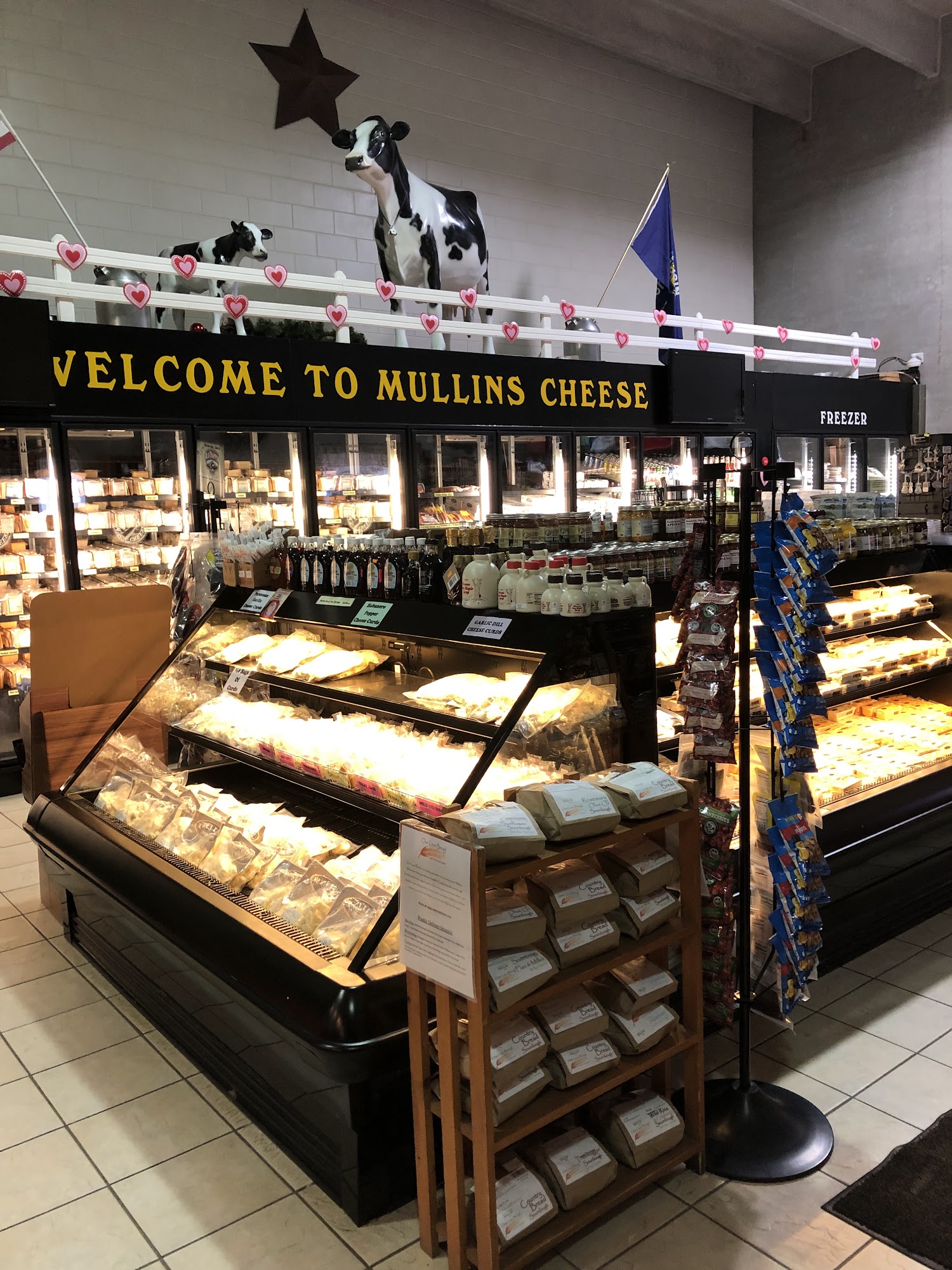 MULLINS CHEESE RETAIL STORE - Mosinee WI - Hours, Directions, Reviews ...